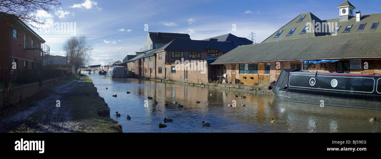 narrow boat barge the worcester and birmingham canal stoke prior ...