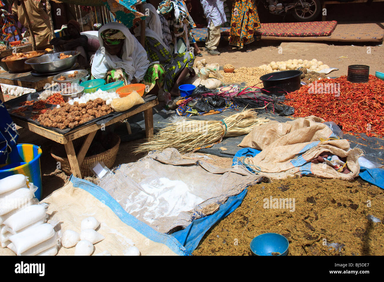 Africa Boni Candid Fruit and Vegetable Mali Market Stock Photo - Alamy