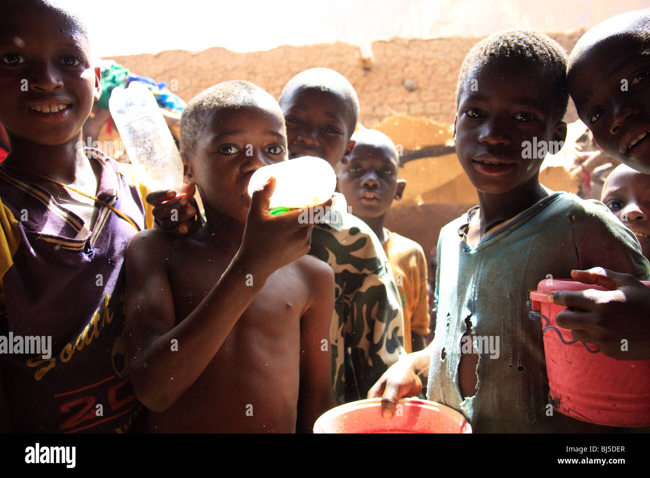 Africa Boni Kids Mali Streets Stock Photo - Alamy