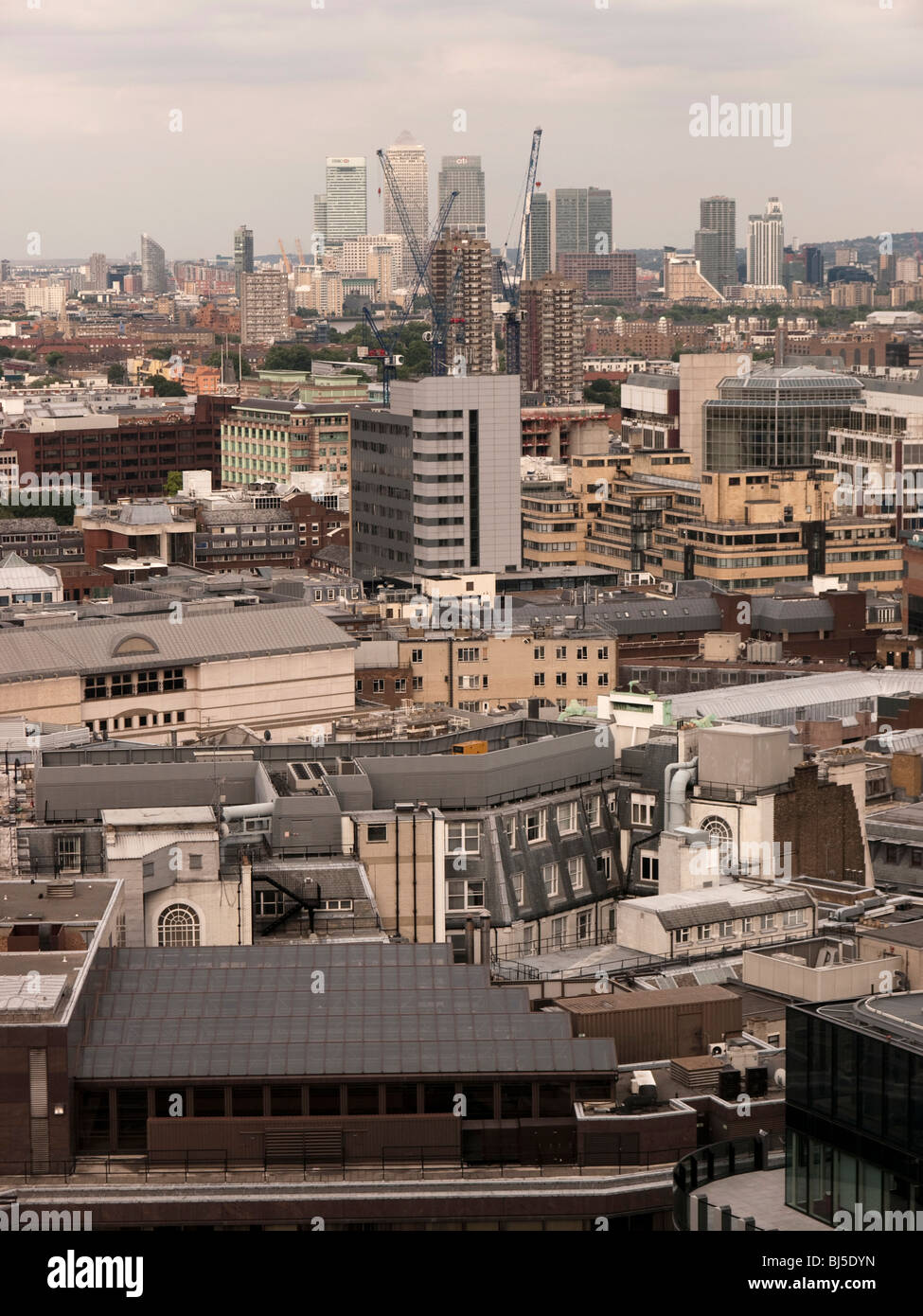 Rooftops london hi-res stock photography and images - Alamy