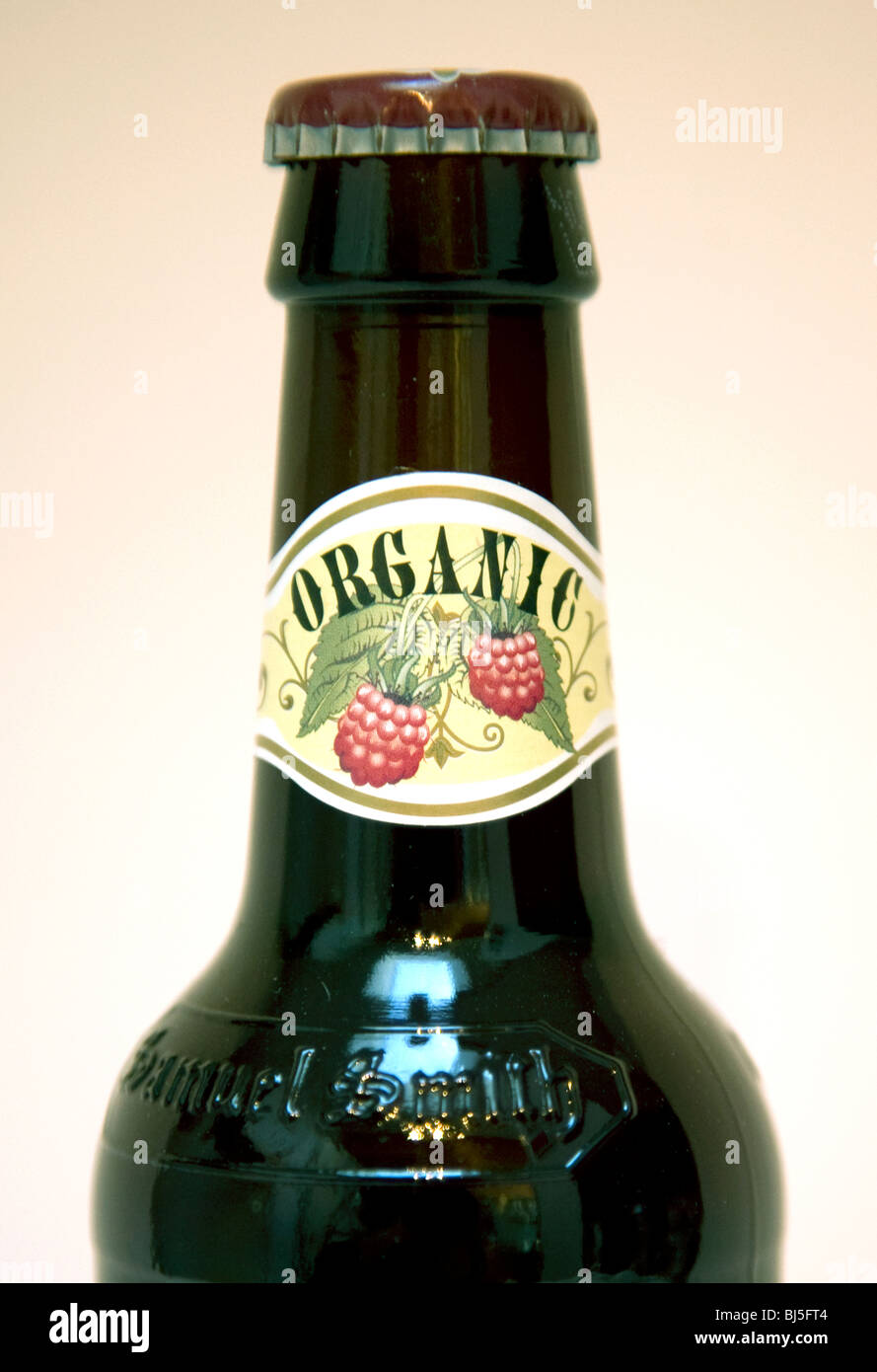 Samuel Smith's organic raspberry fruit beer Stock Photo - Alamy