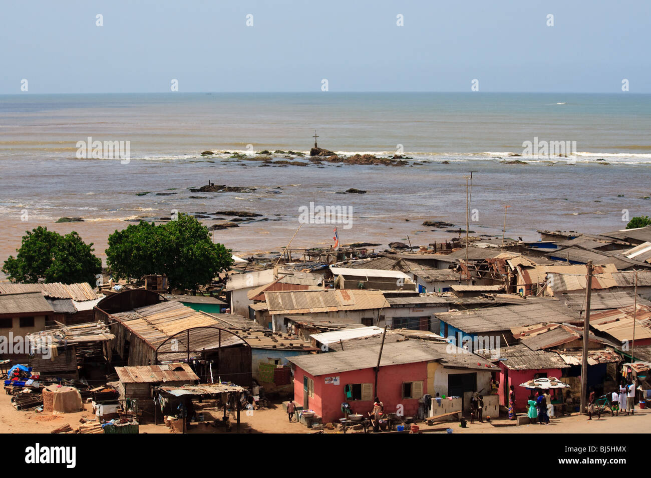 Africa Atlantic Ocean Ghana Houses Seas Shama Town Stock Photo - Alamy