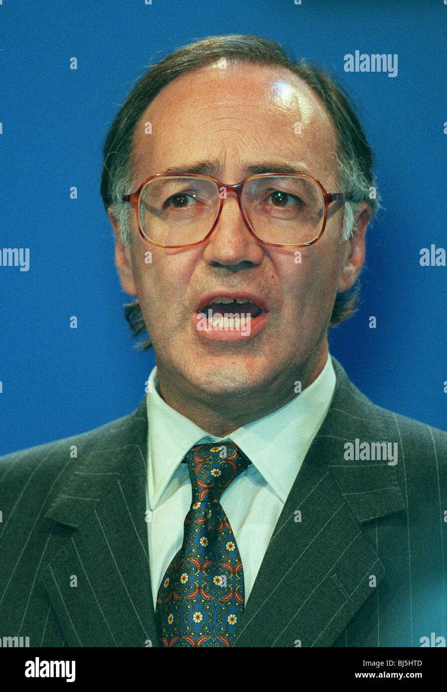 MICHAEL HOWARD QC MP HOME SECRETARY 15 October 1996 Stock Photo - Alamy
