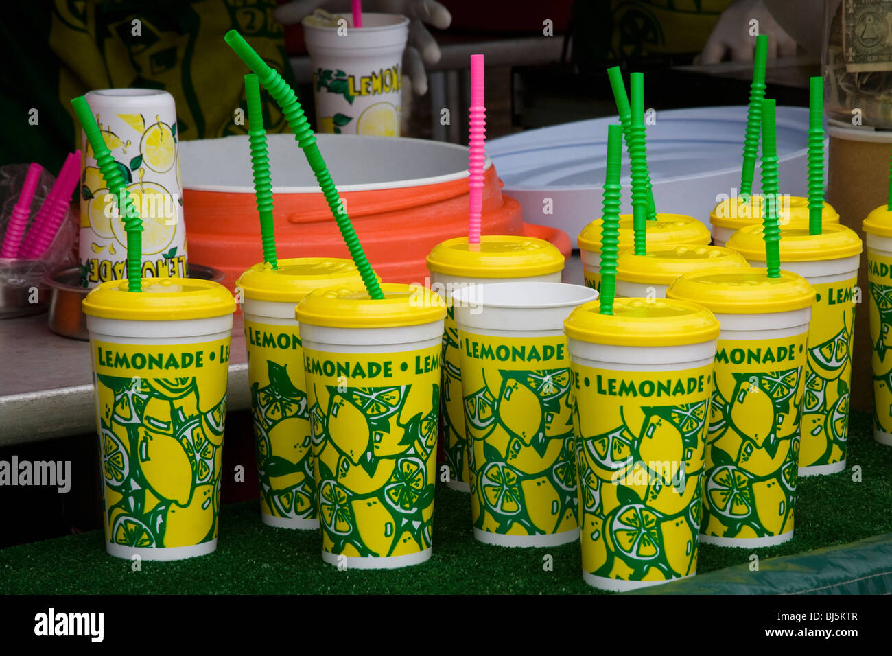 Lemonade at a lemonade stand at a fairground Stock Photo - Alamy