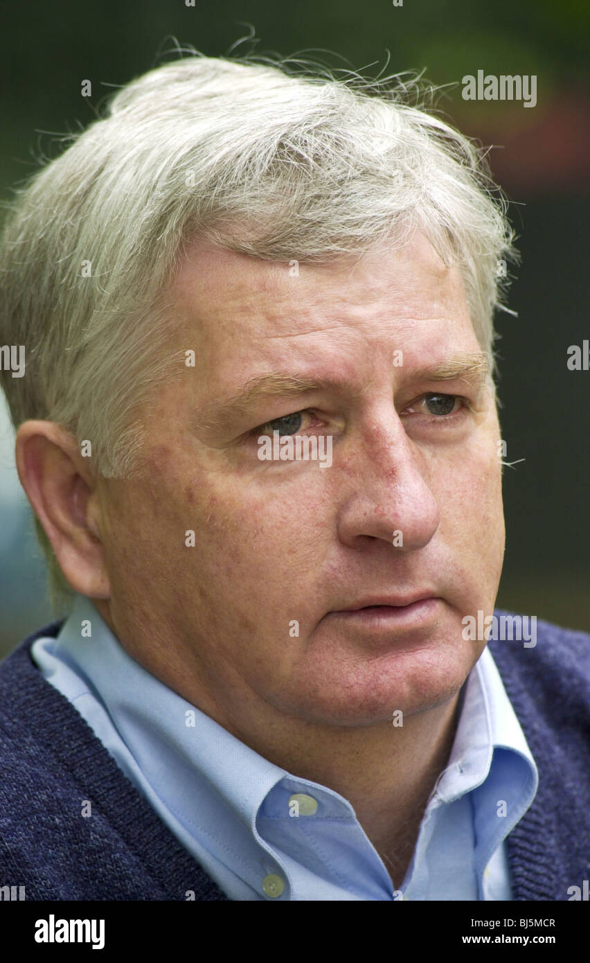 Cricket sportsman hi-res stock photography and images - Alamy