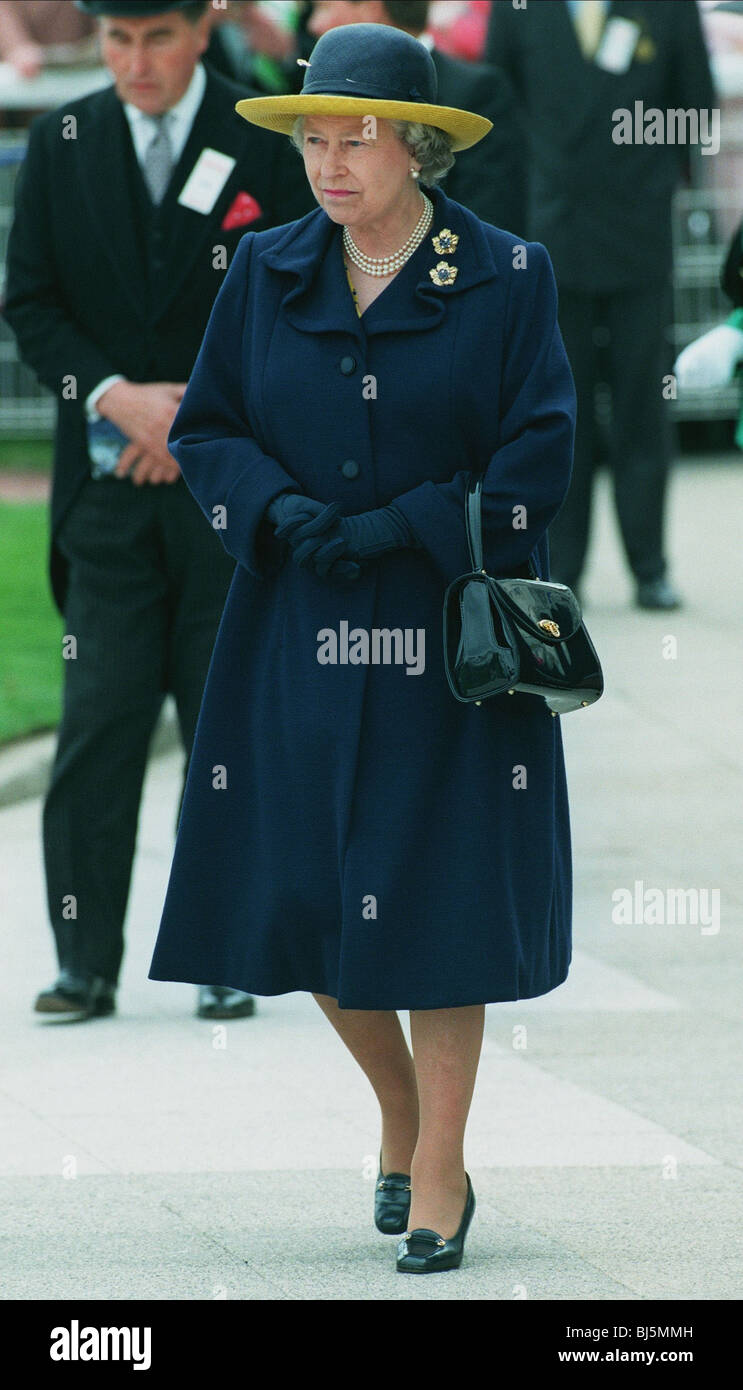 The queen 1995 hi-res stock photography and images - Alamy