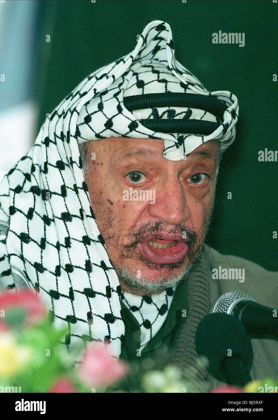 YASSER ARAFAT P.L.O. CHAIRMAN 23 March 1995 Stock Photo - Alamy
