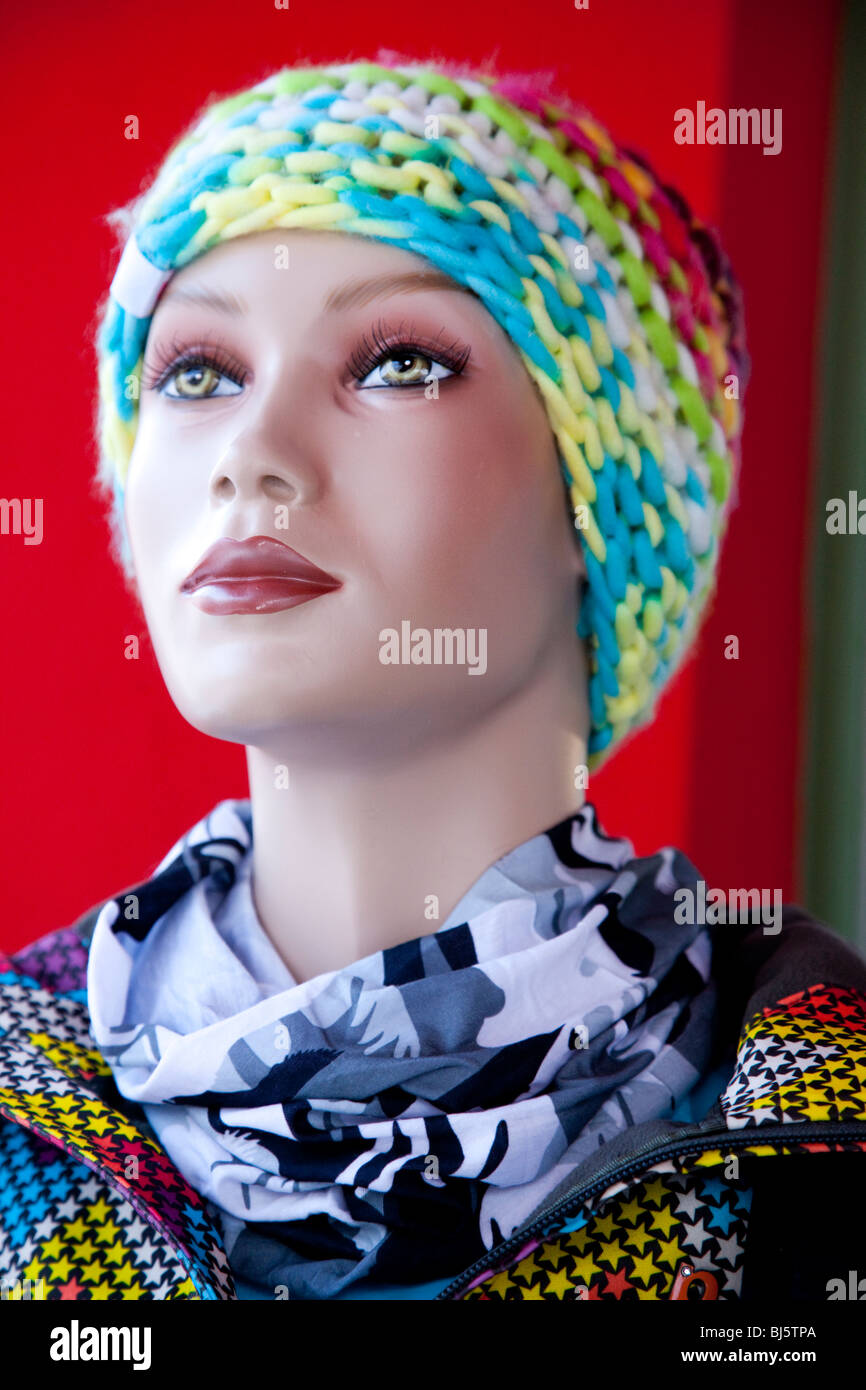 Plastic model dummy hi-res stock photography and images - Alamy