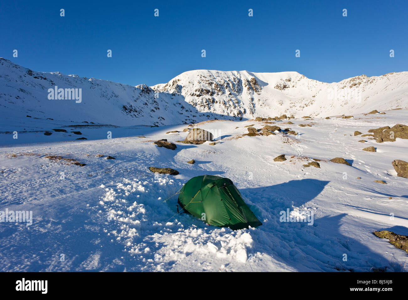 Wild camping near Red Tarn, Helvellyn in winter, English Lake District ...