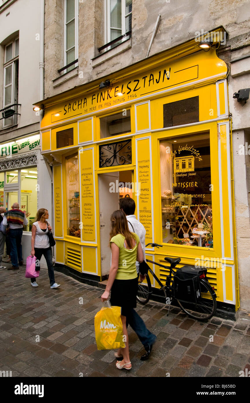 Sacha Finkelsztajn jewish pastry shop, Rue de Rosiers, Marais Quarter ...