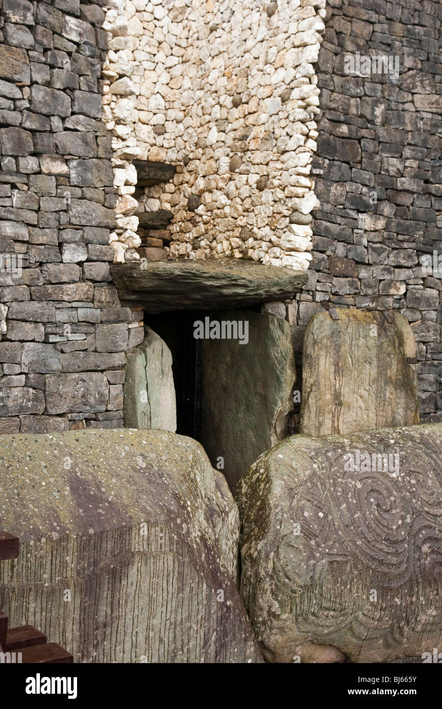 Neolithic house ireland hi-res stock photography and images - Alamy