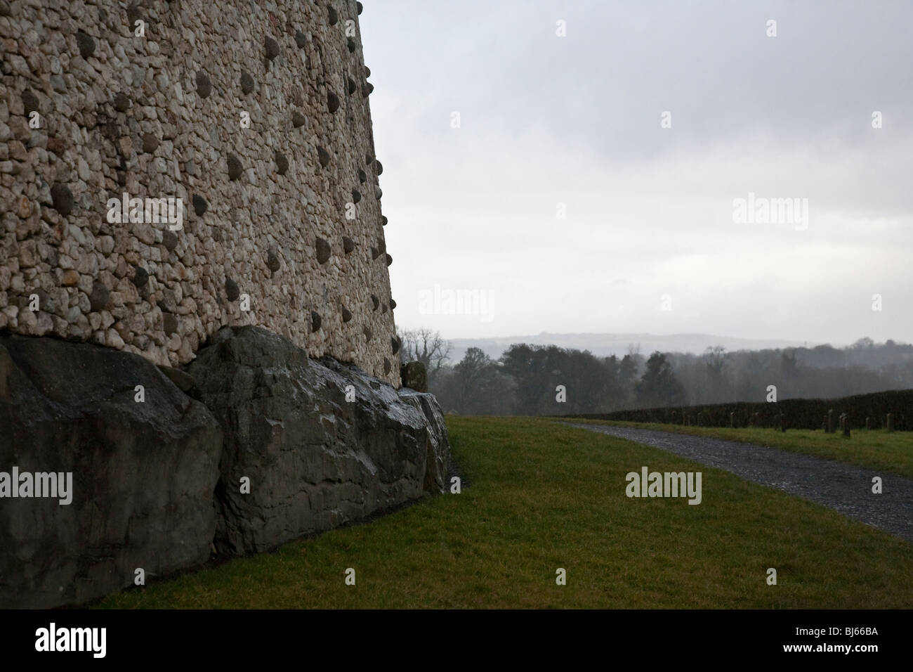 Neolithic house ireland hi-res stock photography and images - Alamy