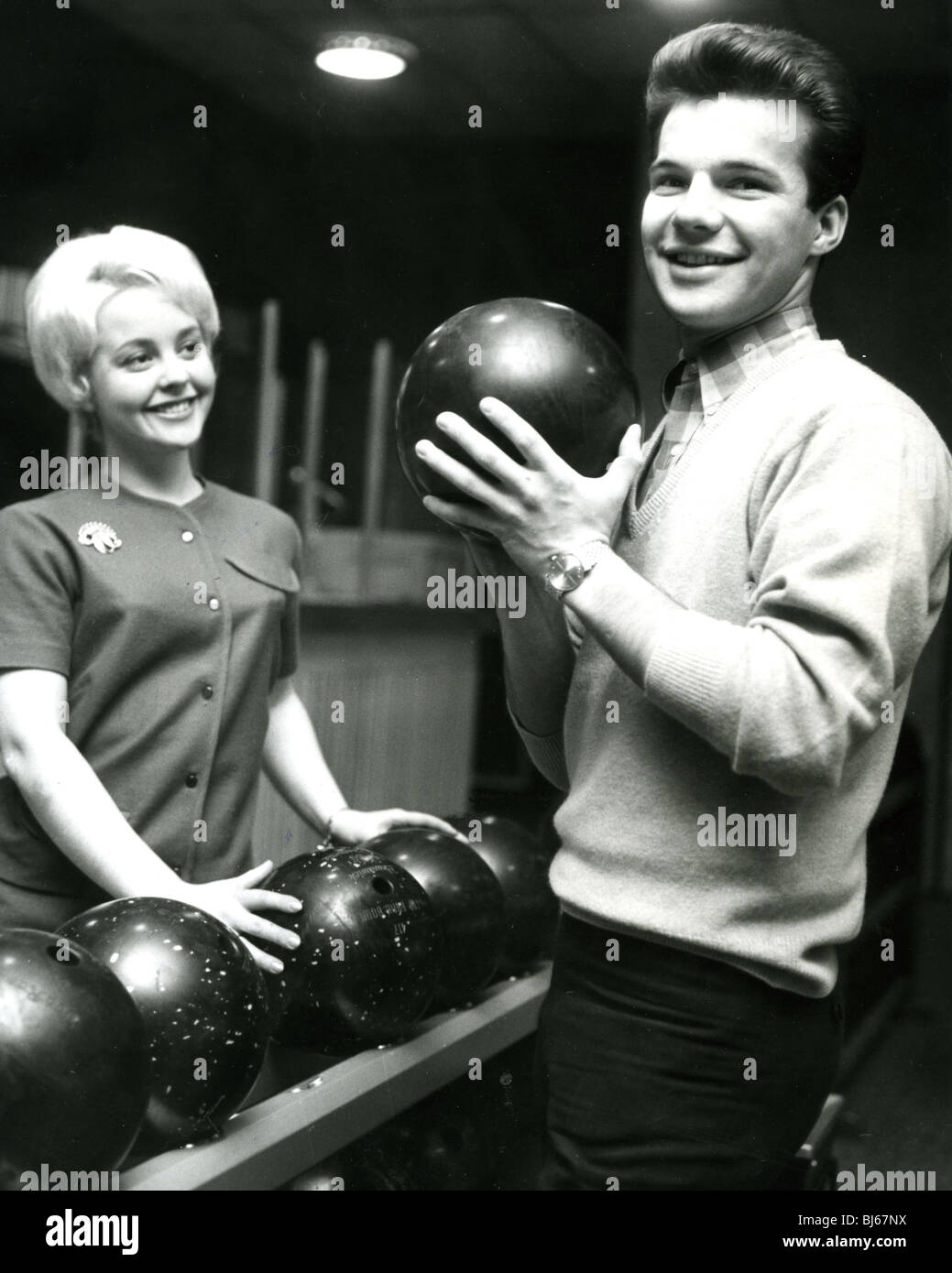 BOBBY VEE - US singer in 1963 at the London Streatham Bowl Stock Photo ...