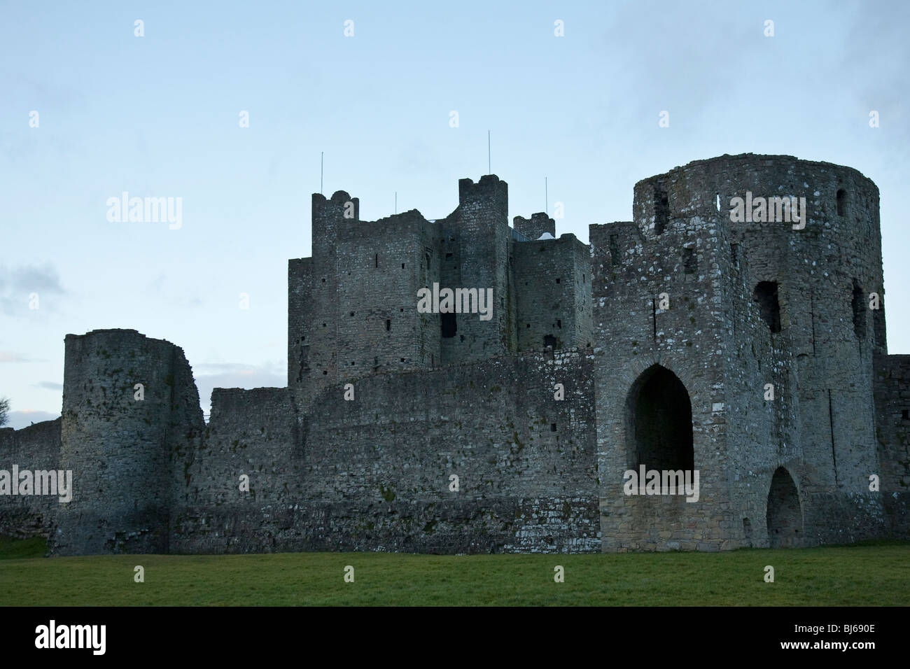 Trim castle hi-res stock photography and images - Alamy