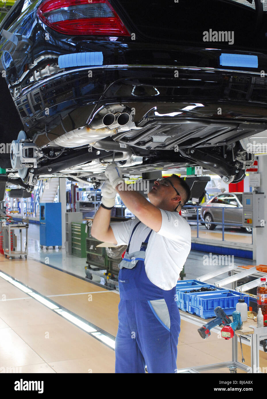 Production at a Daimler AG factory in Sindelfingen, Germany Stock Photo ...