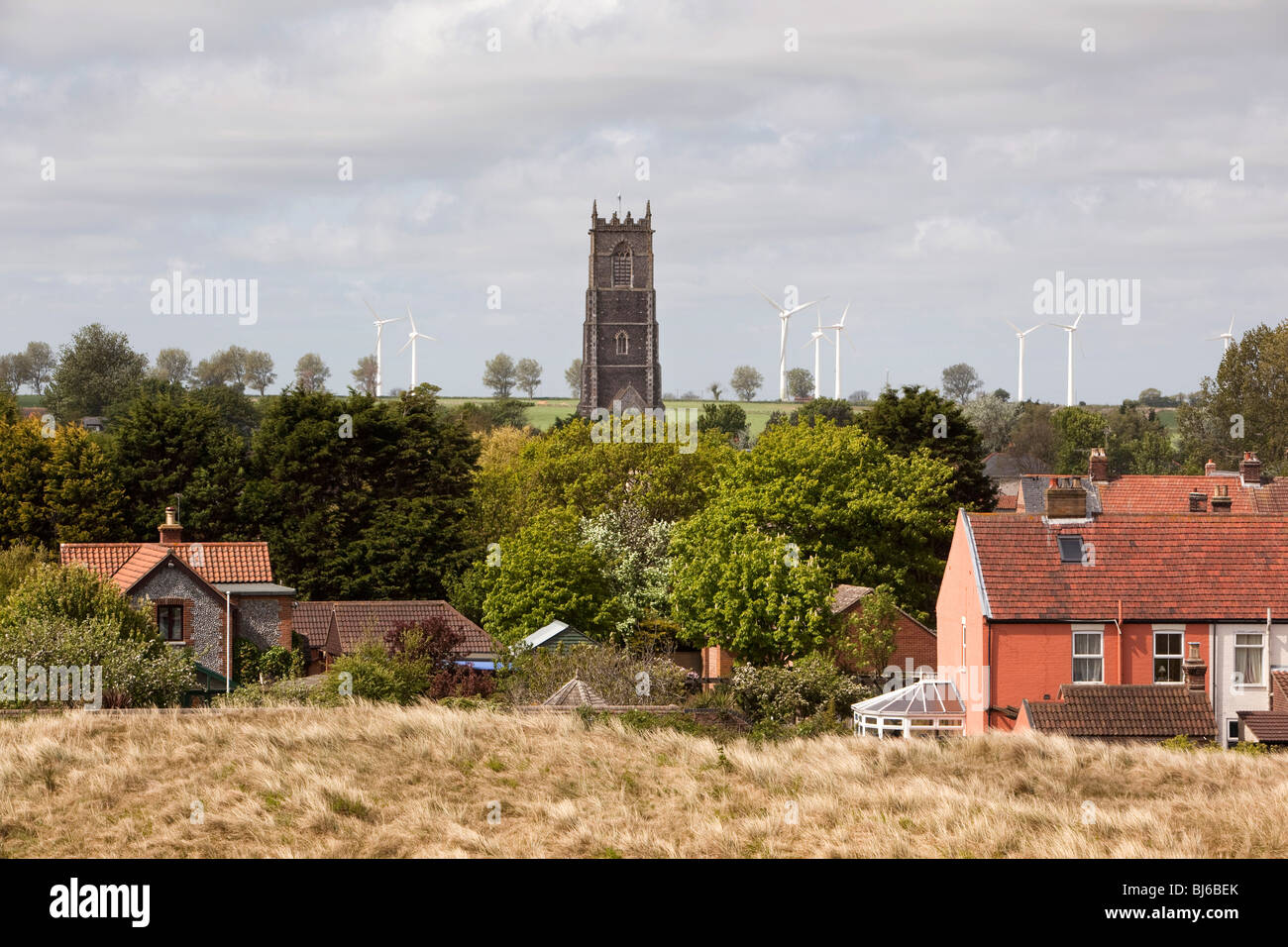 UK, England, Norfolk, West Somerton Windfarm, from Winterton on Sea ...