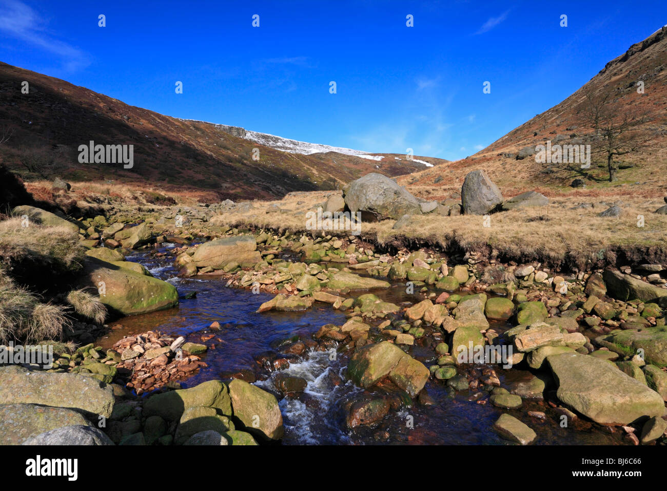 Crowden Brook and distant Laddow Rocks and the Pennine Way, Peak ...