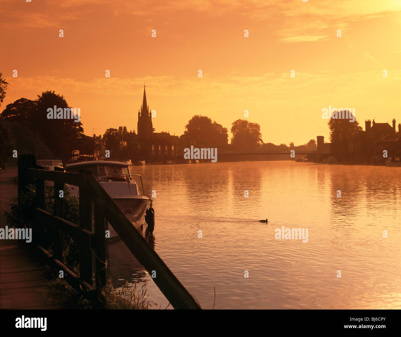 sunset, river thames, marlow, england Stock Photo - Alamy