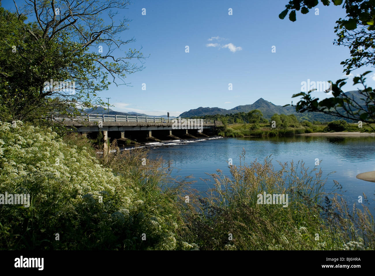 Pont Croesor and Cnicht mountain in the Glaslyn valley,Snowdonia, North ...