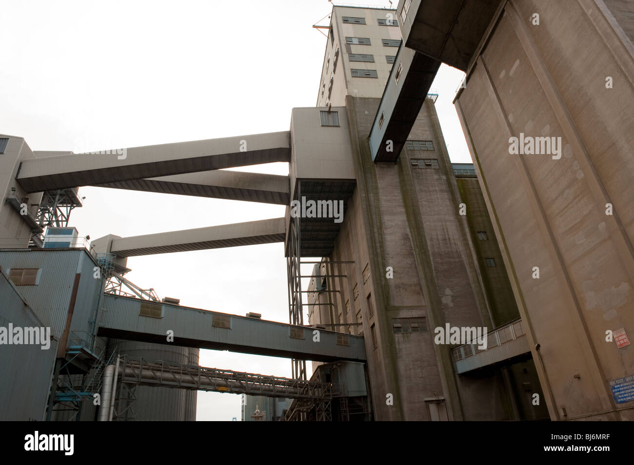 Grain warehouse conveyor belts hi-res stock photography and images - Alamy