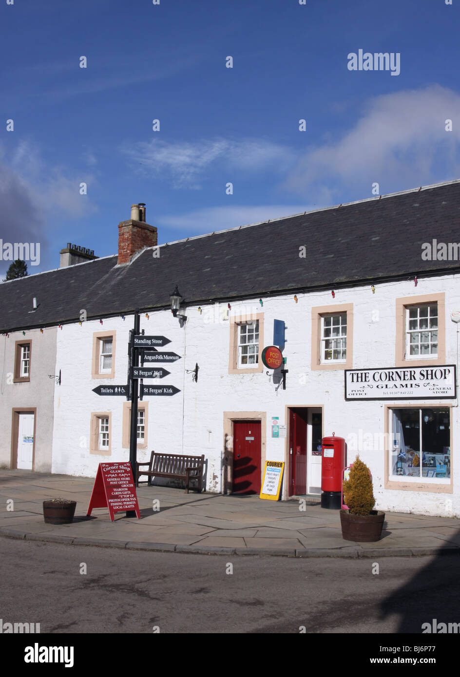 Corner shop and post office hi-res stock photography and images - Alamy