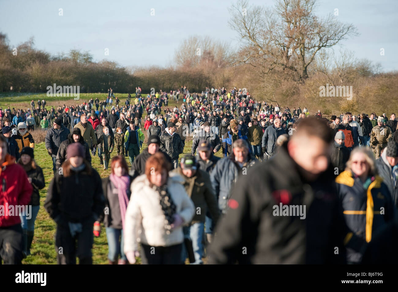 Crowds of spectators at Motocross event Stock Photo - Alamy