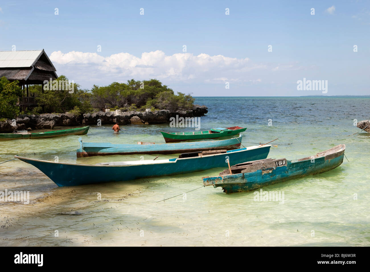 Dugout boats hi-res stock photography and images - Alamy