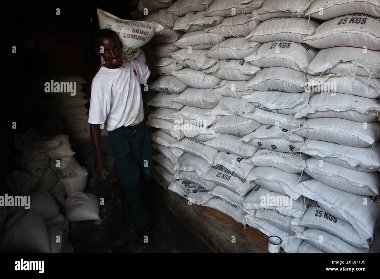 Somali Food Aid High Resolution Stock Photography and Images - Alamy