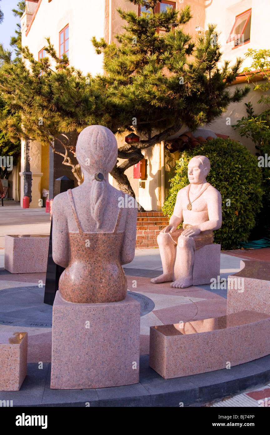 Modern Art Statues Stock Photo - Alamy