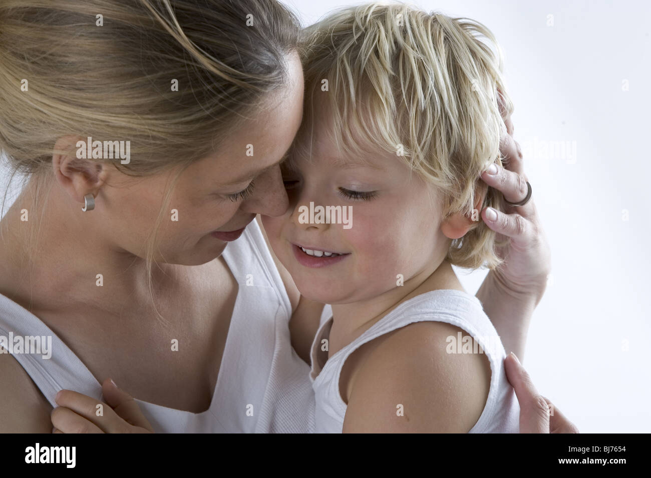 Hugging mother in law hi-res stock photography and images - Alamy