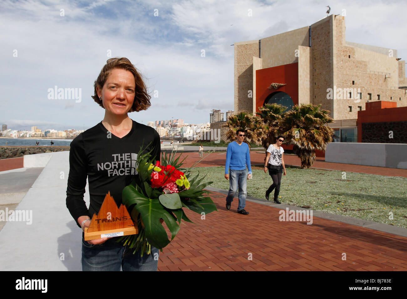 Elisabeth Lizzy Hawker receives her prize at the trans gran canaria ...