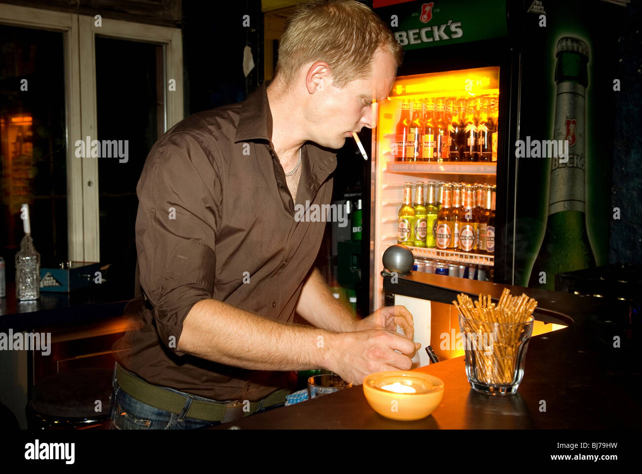Smoking bartender hi-res stock photography and images - Alamy