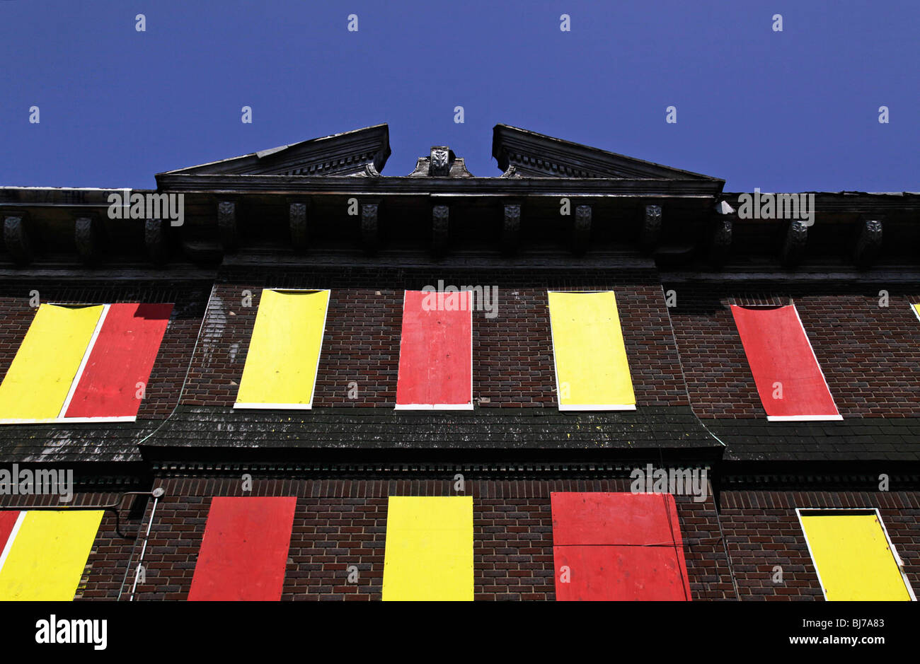 Boarded squares hi-res stock photography and images - Alamy