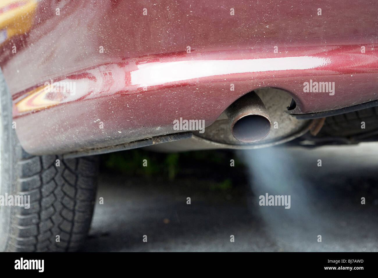 Car exhausts pipe hi-res stock photography and images - Alamy