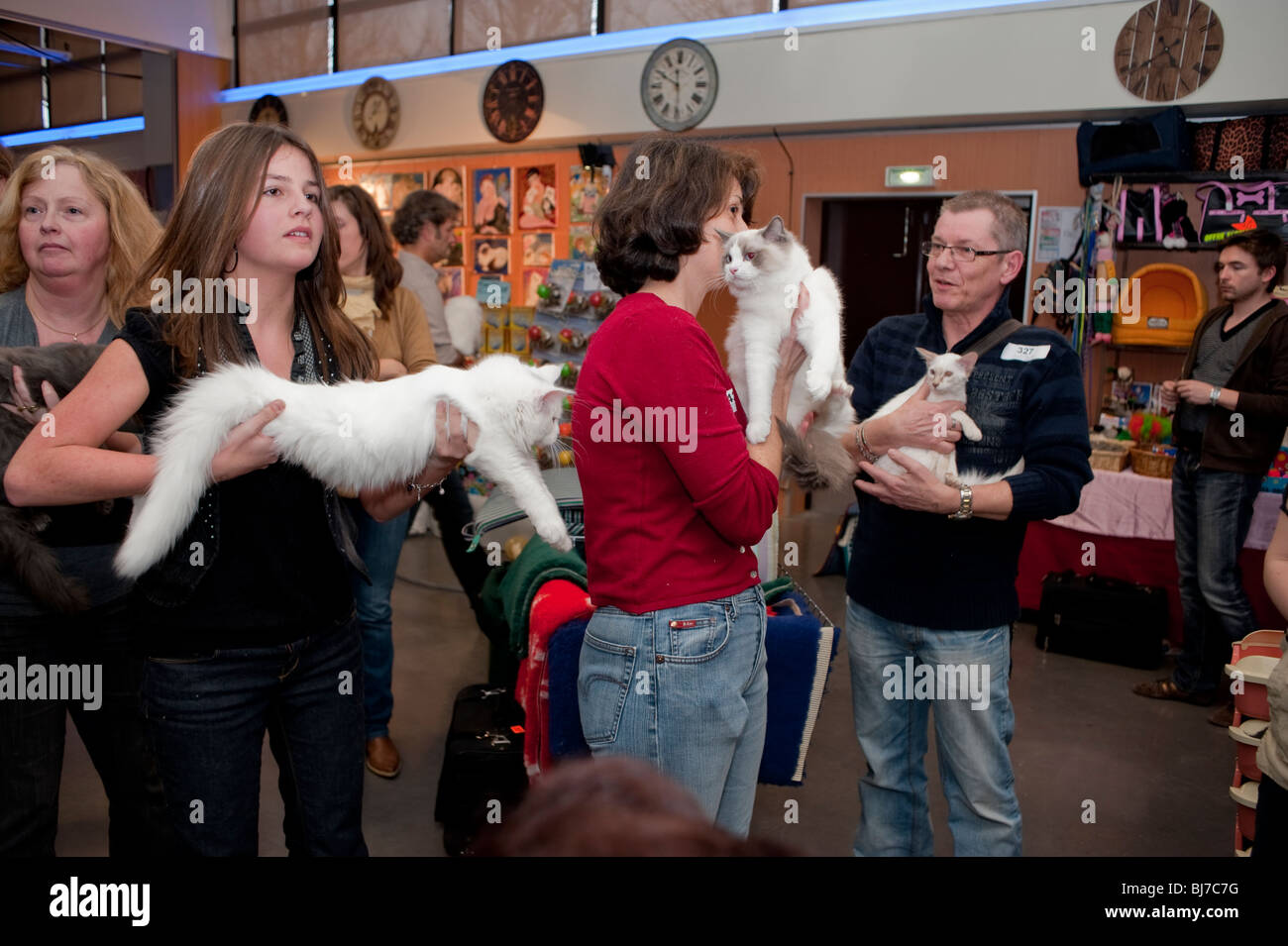 Social breeders hi-res stock photography and images - Alamy