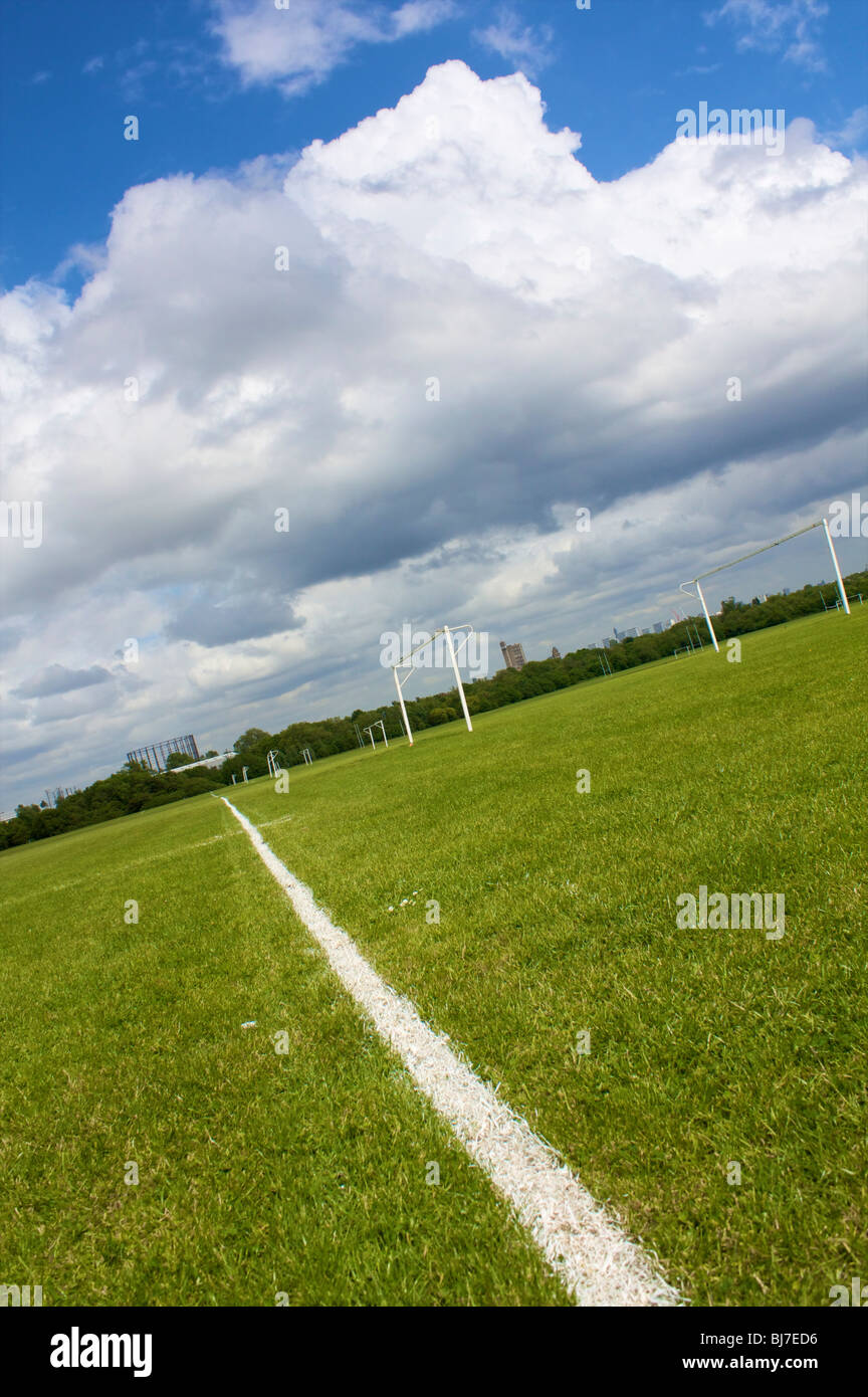 Wormwood scrubs park hi-res stock photography and images - Alamy