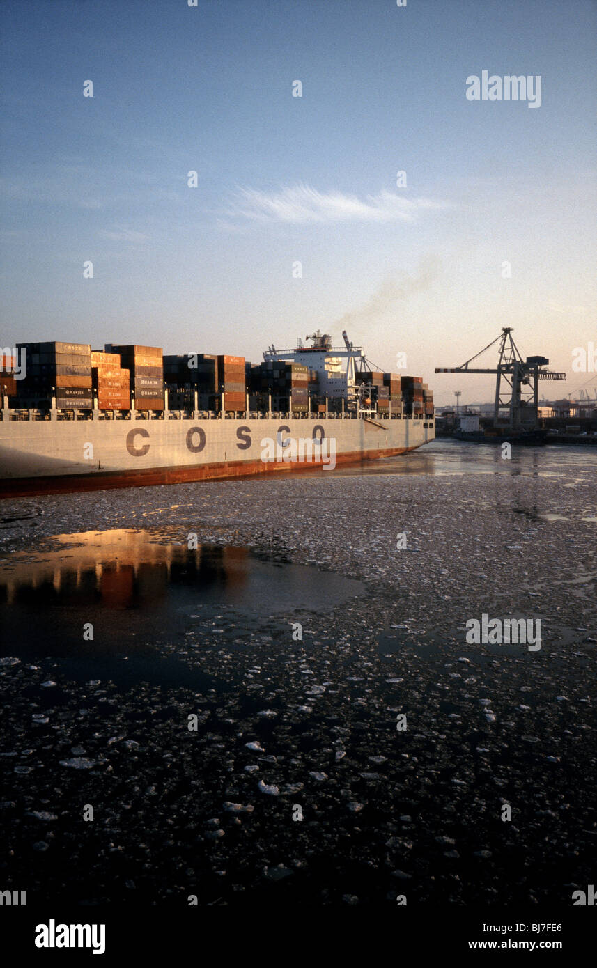 Cosco shipping container ship loading and unloading hi-res stock ...