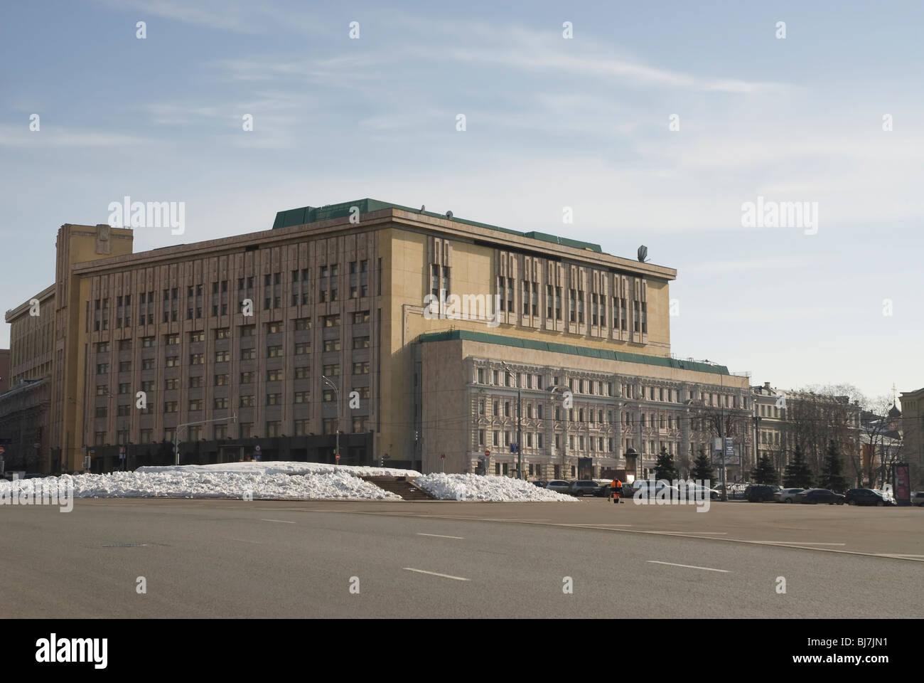 Typical Stalin architecutre building in centre of Moscow. Moscow ...