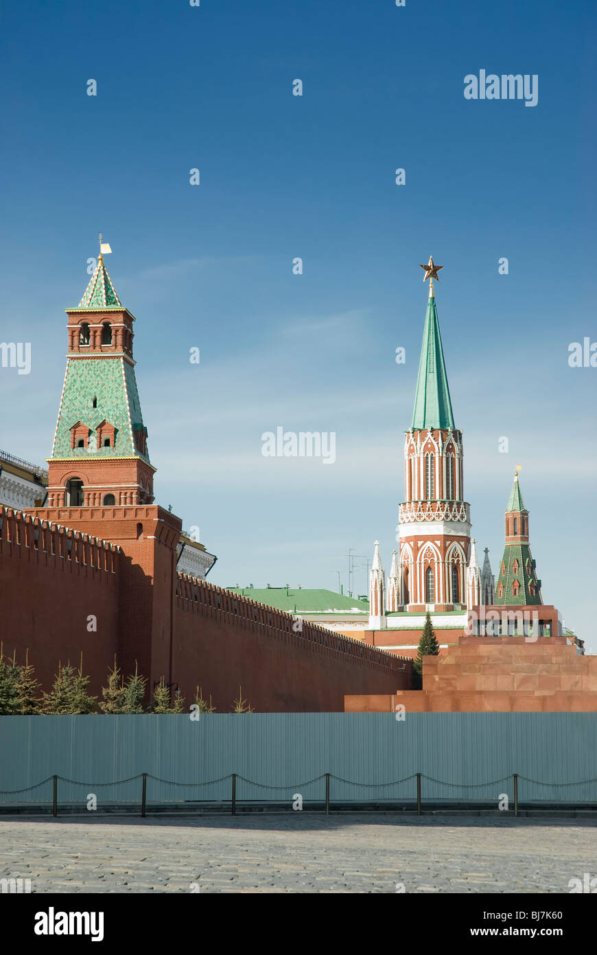 Moscow Kremlin wall and towers Stock Photo - Alamy