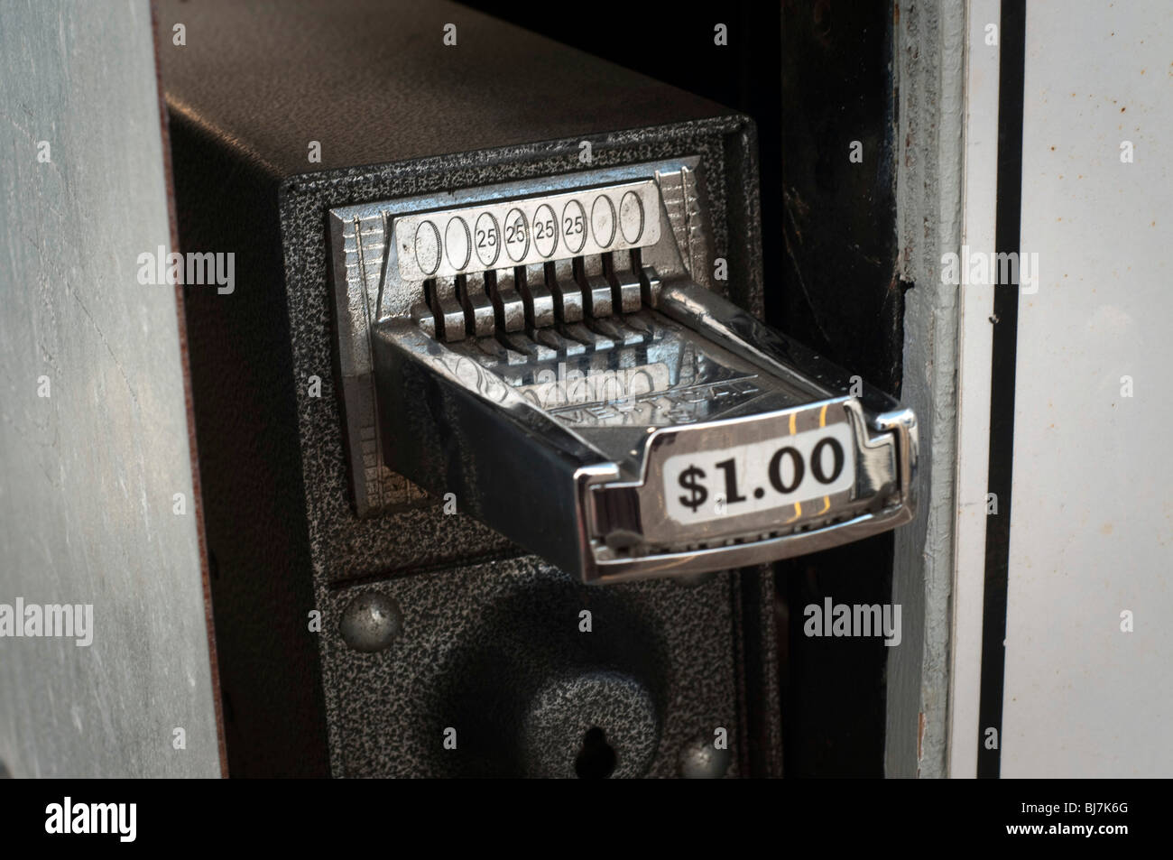 Coin dispenser hi-res stock photography and images - Alamy