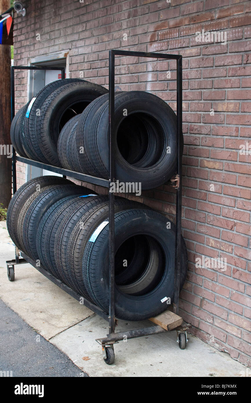 Tyre hi res hi-res stock photography and images - Alamy