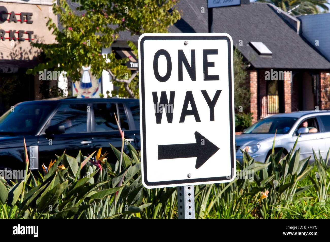 One way sign hi-res stock photography and images - Alamy
