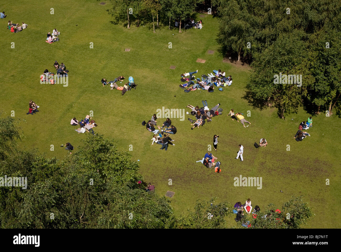 Overview sunbathers hi-res stock photography and images - Alamy