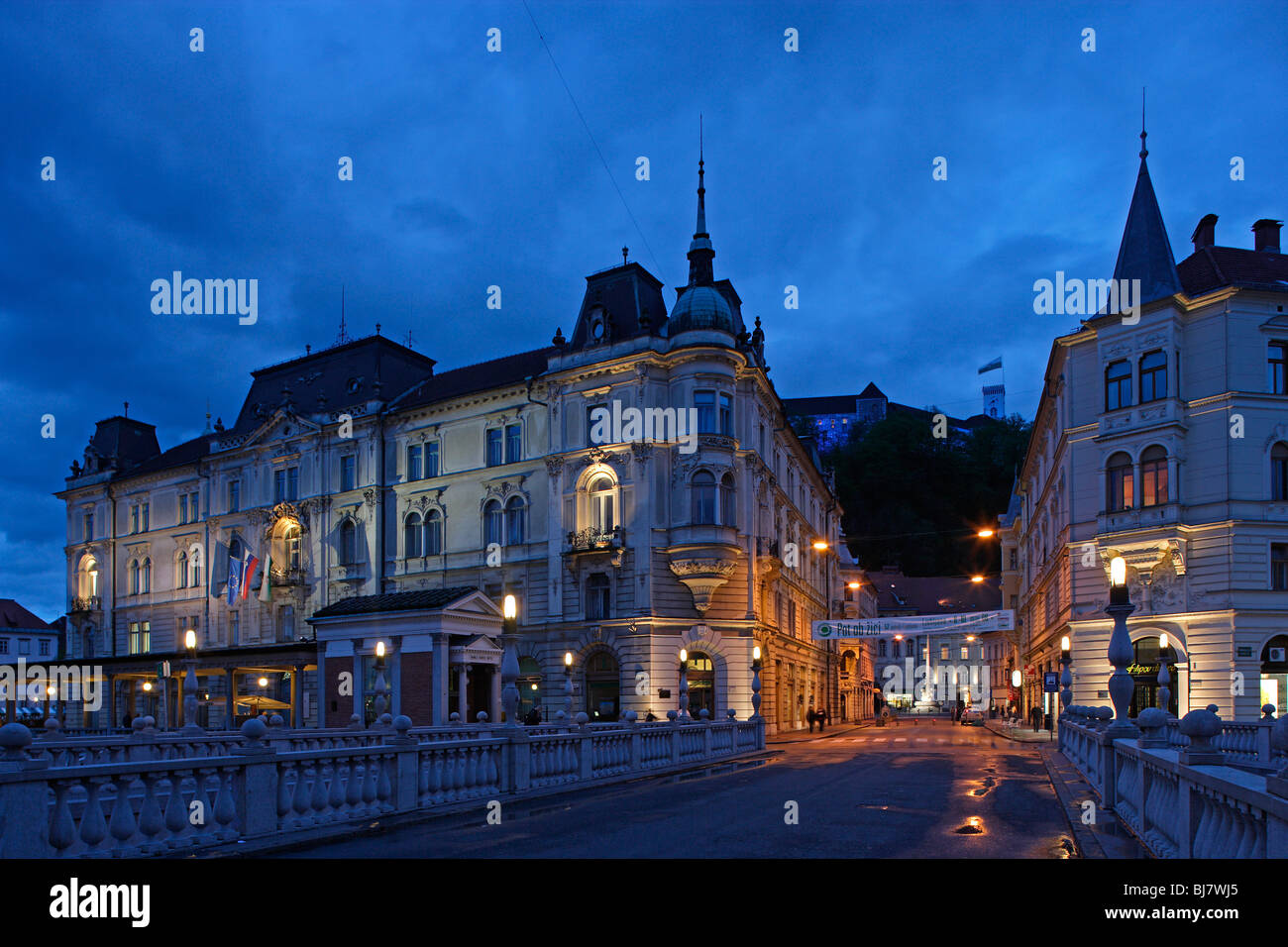 Ljubljana triple bridge slovenia hi-res stock photography and images ...