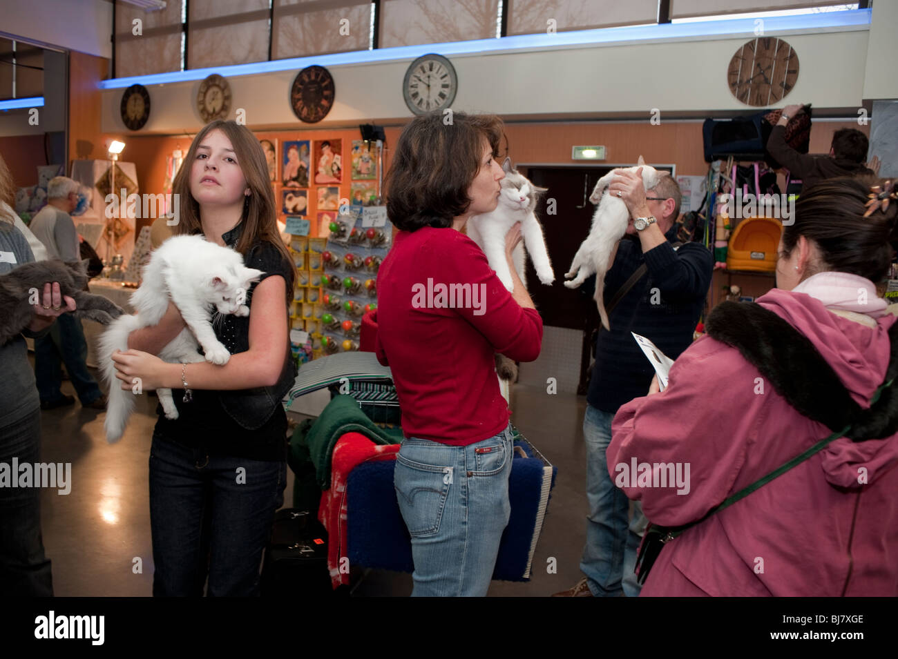 Teen contest hi-res stock photography and images - Alamy