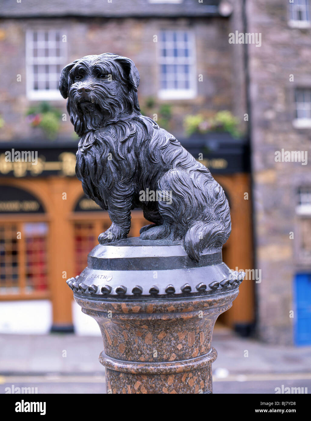Greyfriars Bobby Statue, Old Town, Edinburgh, Scotland, United Kingdom ...