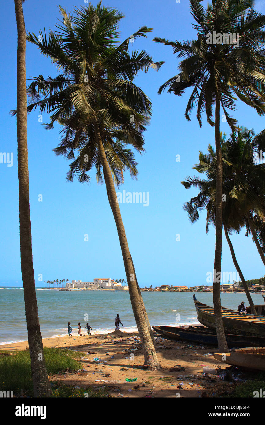 Africa Atlantic Ocean Beach Elmina Ghana Seas Tree Stock Photo - Alamy