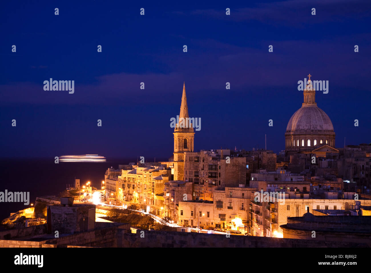 Valletta blue sky hi-res stock photography and images - Alamy