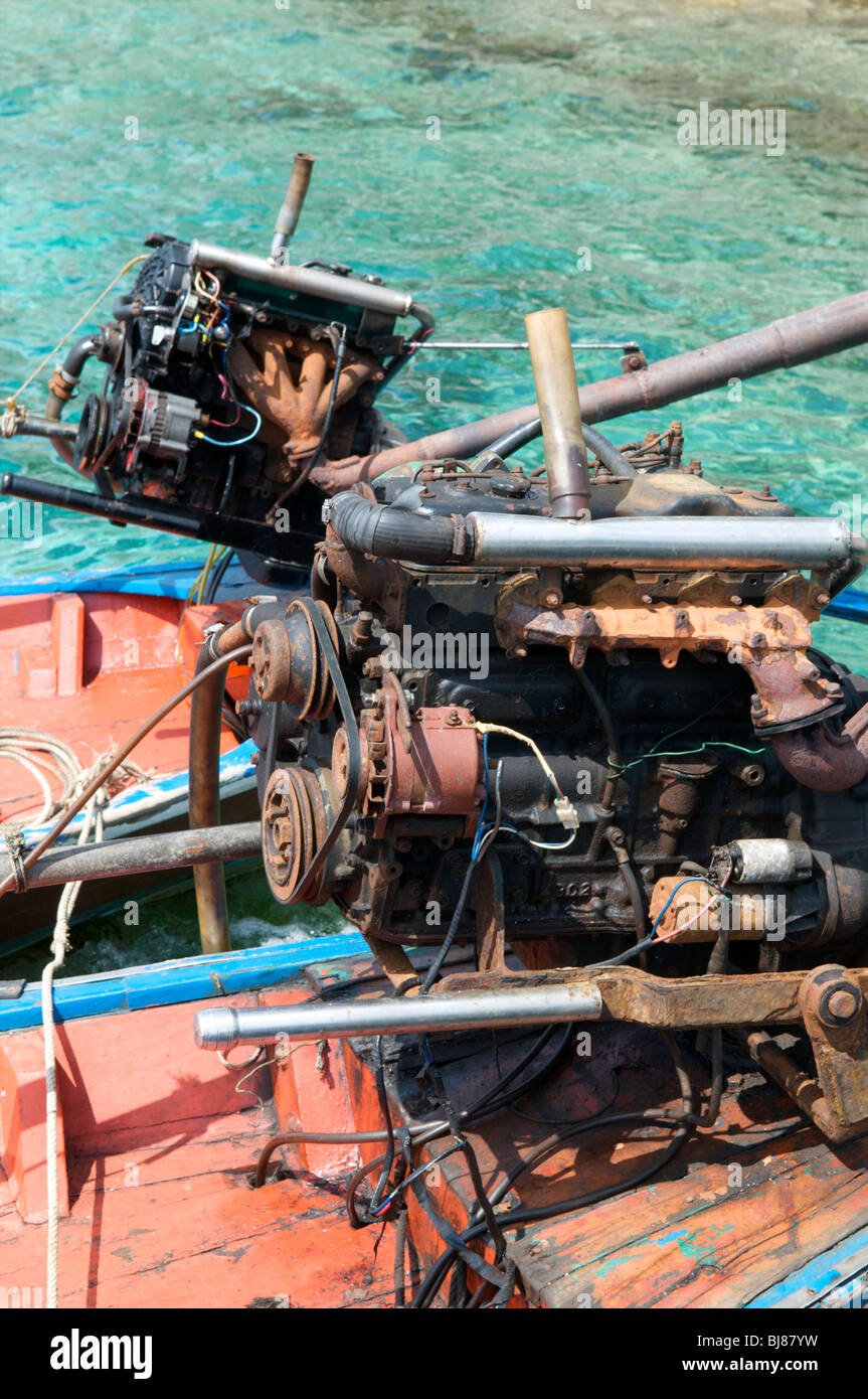 Long tail boat engines hi-res stock photography and images - Alamy