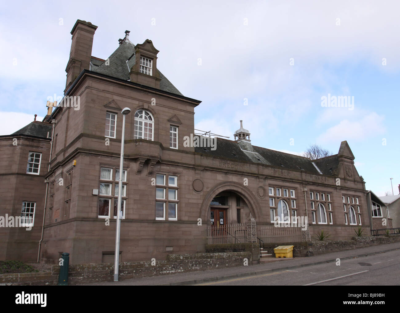 Angus library hi-res stock photography and images - Alamy